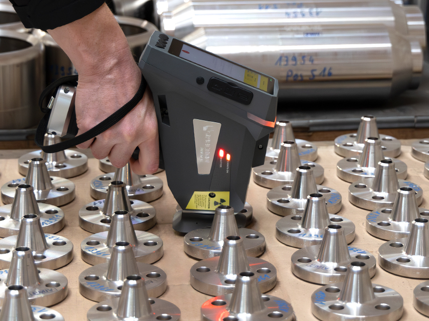 SPECTRO xSORT Handheld XRF Analyzer for Metal Analysis