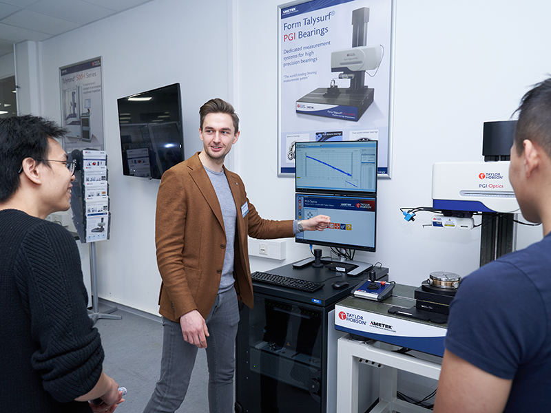 Customer Solutions Center