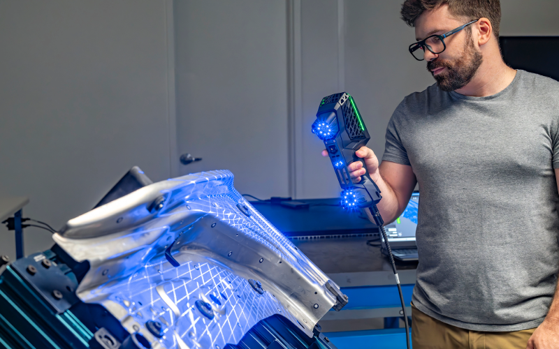 EVO Series | Optimized UX handheld 3D Scanner | Creaform